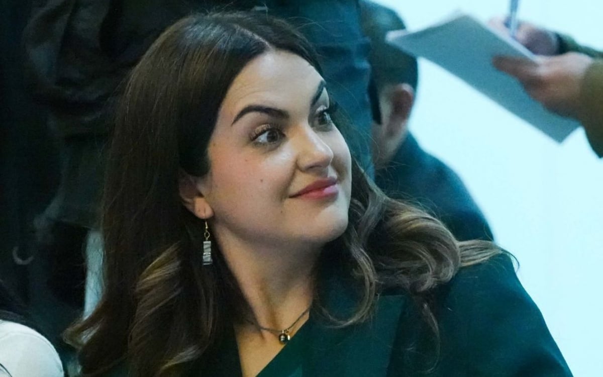 ¿Cuánto DINERO gana Andrea Chávez como senadora de Morena?