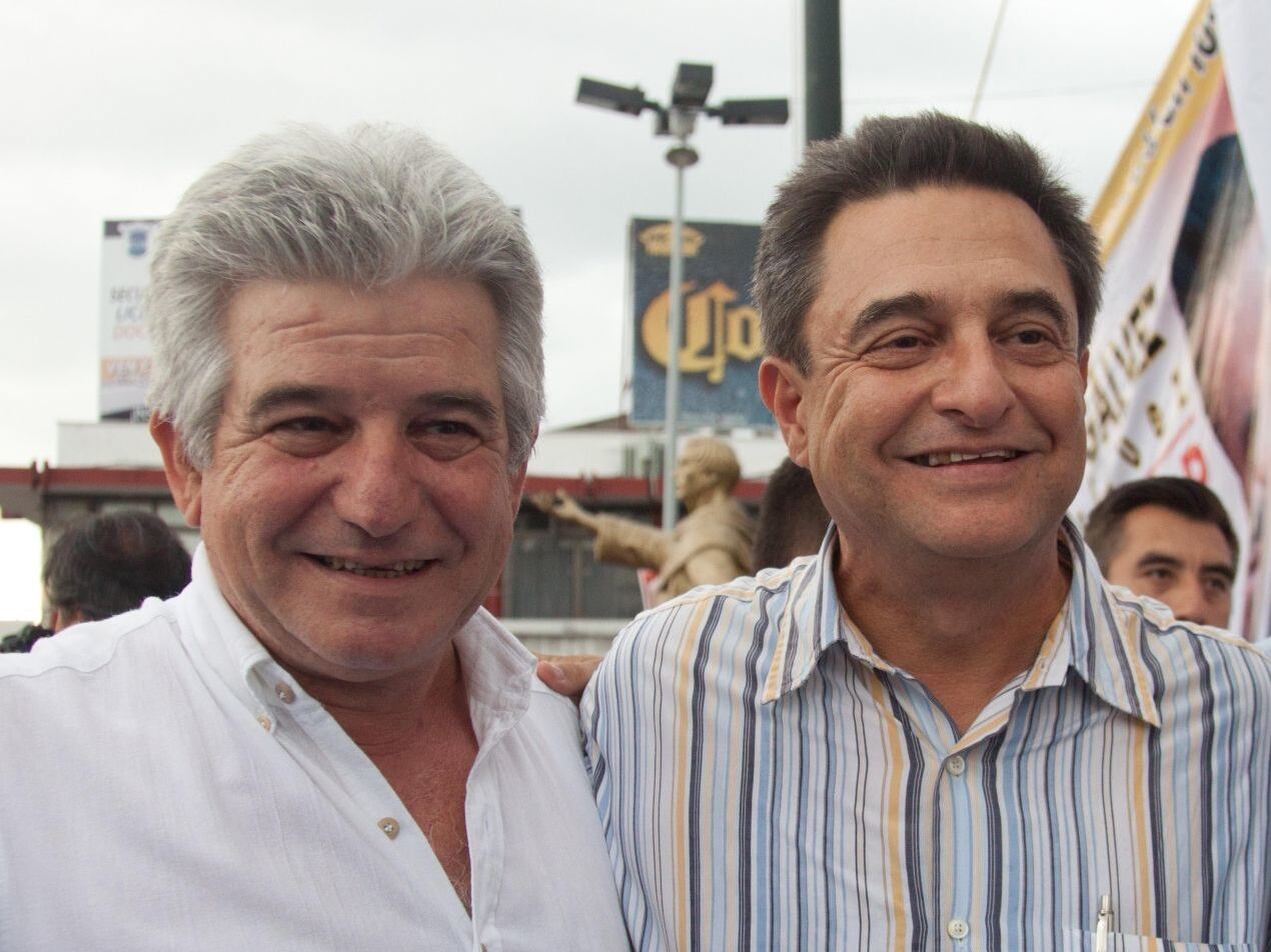 Los polémicos hermanos de AMLO: dinero en sobres, desfalcos y presuntos ...